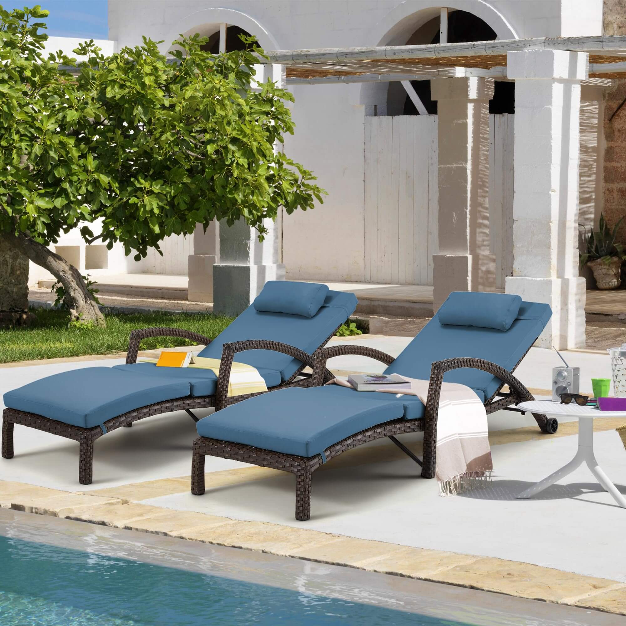 Homrest Patio Lounge Pool Chaise Outdoor Wicker Chair (Blue)
